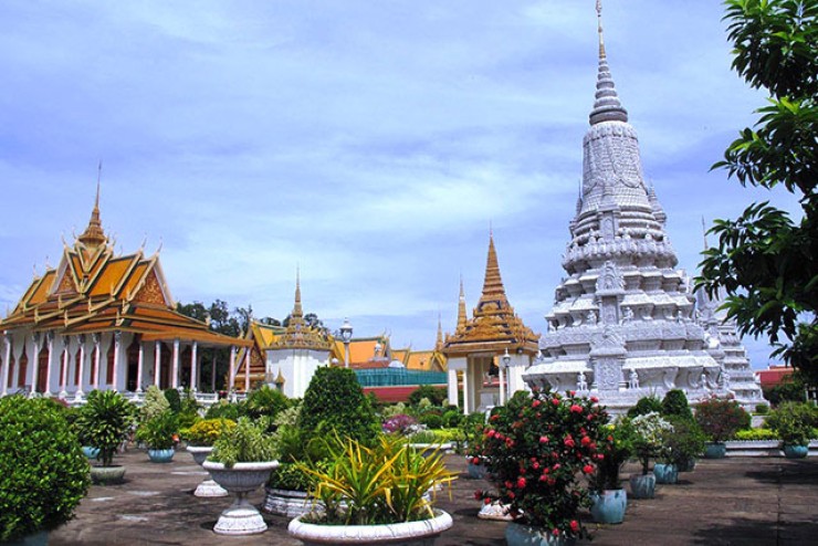 CAMBODIA-The Cradle of Khmer Civilization 5 Days PHNOM PENH - SIEM REAP ...